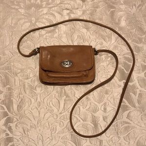 Fossil | Bags | Fossil Tan Crossbody Bag | Poshmark